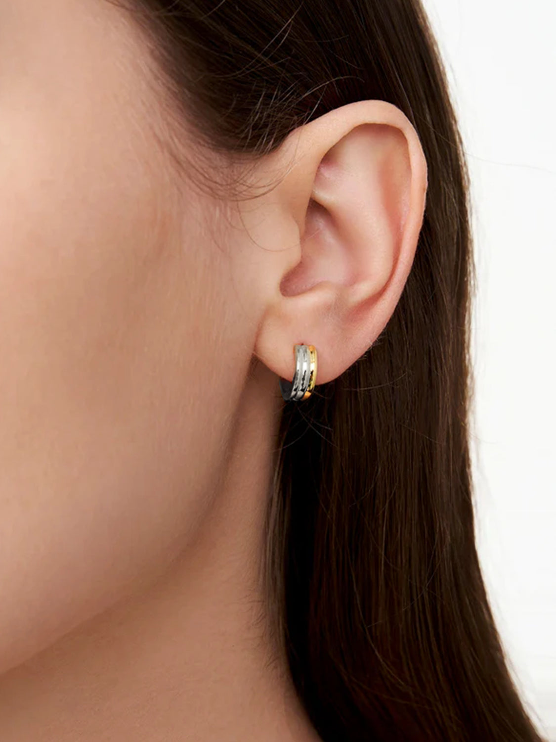 Mixed Round Sphere Huggies – OOTDY